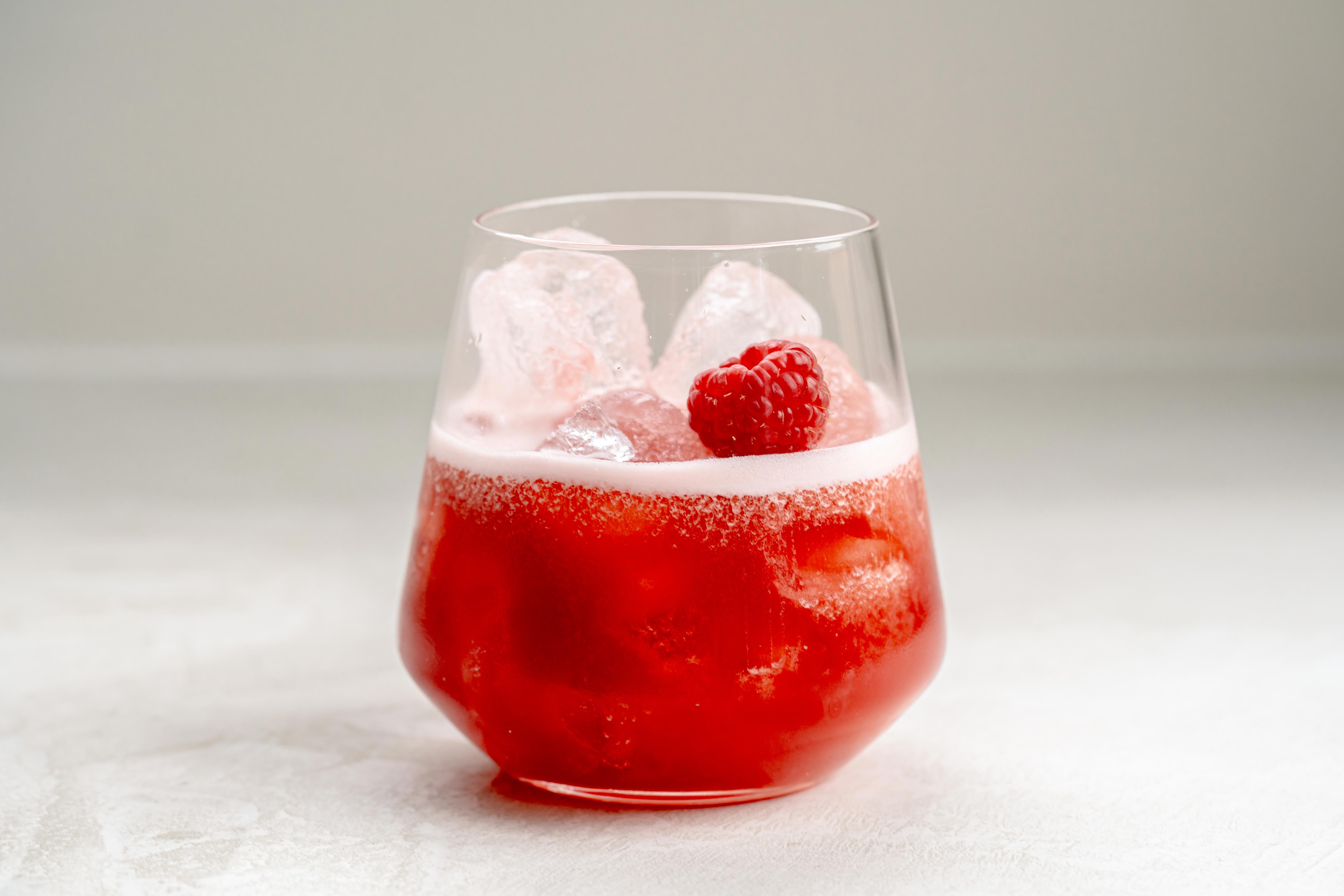 Etota Aperitivo Clover Club | Alcohol Free Cocktail Recipe